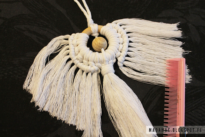 Madam B.C.: 20. luukku: Makramee-enkeli (+ohje)