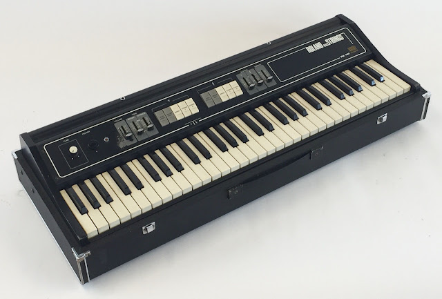 MATRIXSYNTH: ROLAND RS101 STRINGS VINTAGE STRING ENSEMBLE SN 370878