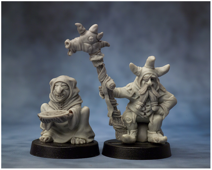 Paint Splats: Ex Royal Court Dwarf Jester with assistant