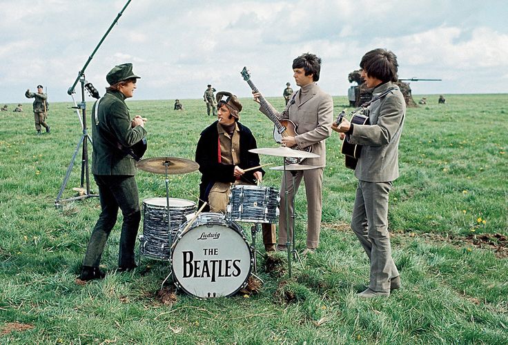Rare and Wonderful Color Photos of The Beatles During Filming 'Help ...