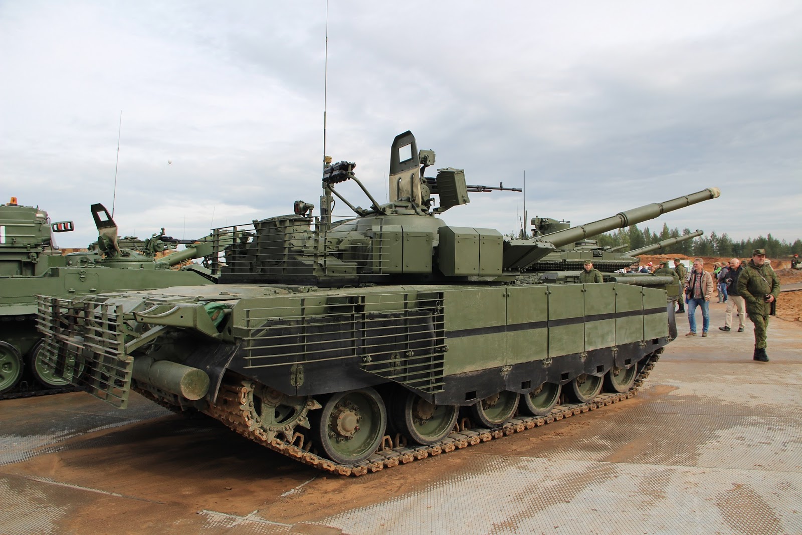 AAG_th บันทึกประจำวัน: รัสเซียจัดหารถถังหลัก T-90M กับปรับปรุง T-80BVM ...