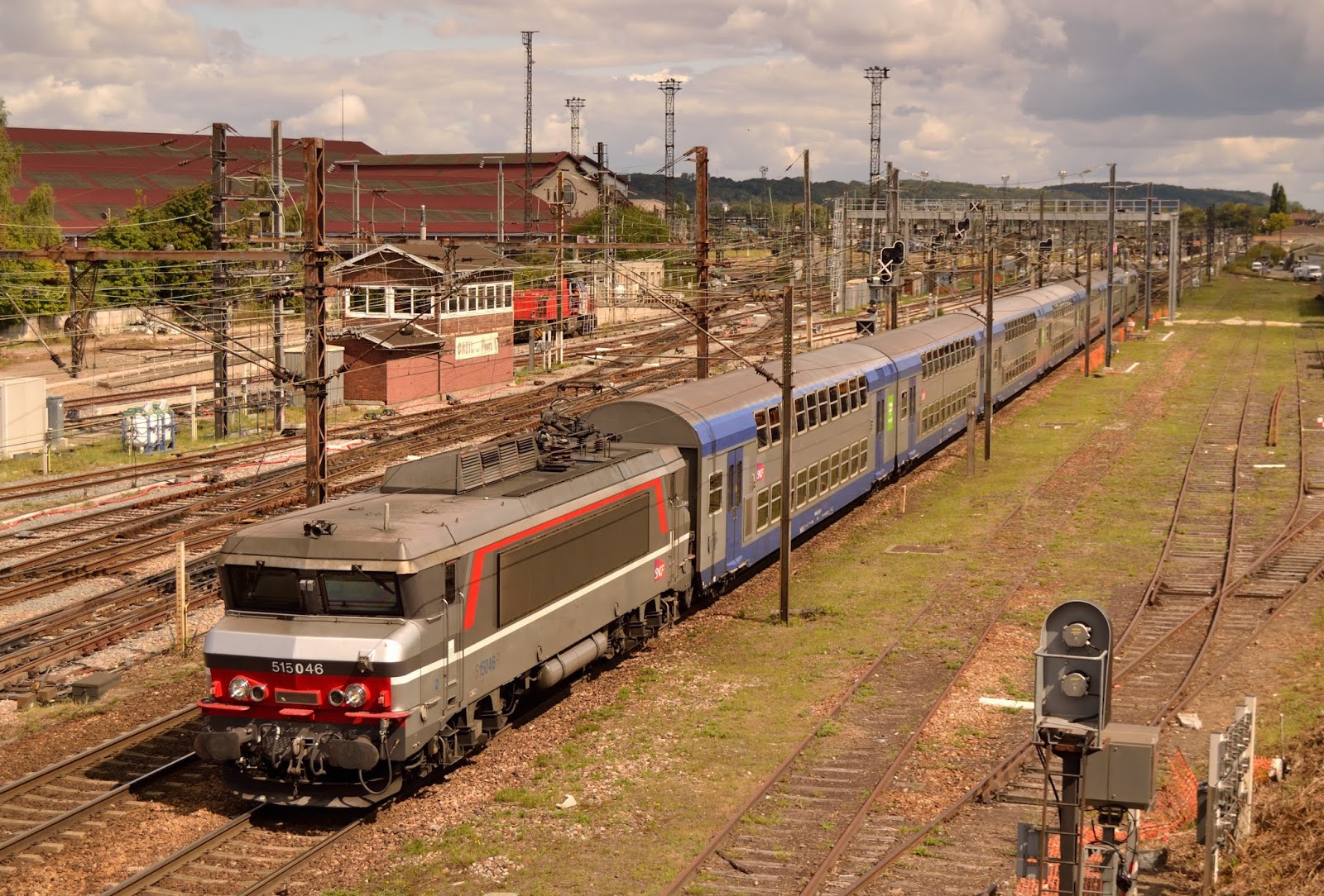 LA PASSION DU TRAIN: à Creil , en Août 2018 avec Tarek