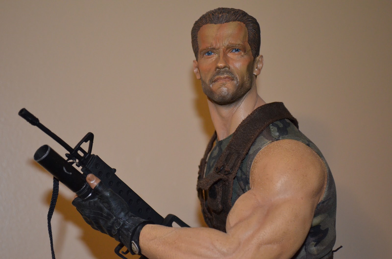 TheEvilEmpire: Dutch Schaefer Predator Premium Format Figure