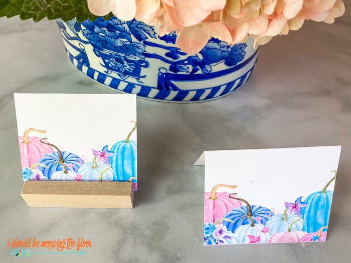 Free Printable Fall Menu and Place Cards | i should be mopping the floor