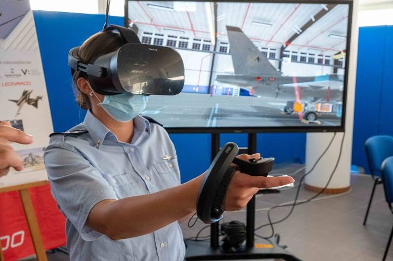 Italian Air Force looks at virtual, augmented reality for aircraft ...