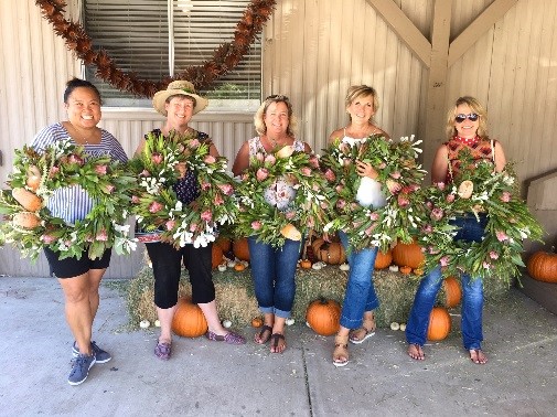 A Passion for Flowers: Event: Fall Wreath Workshop