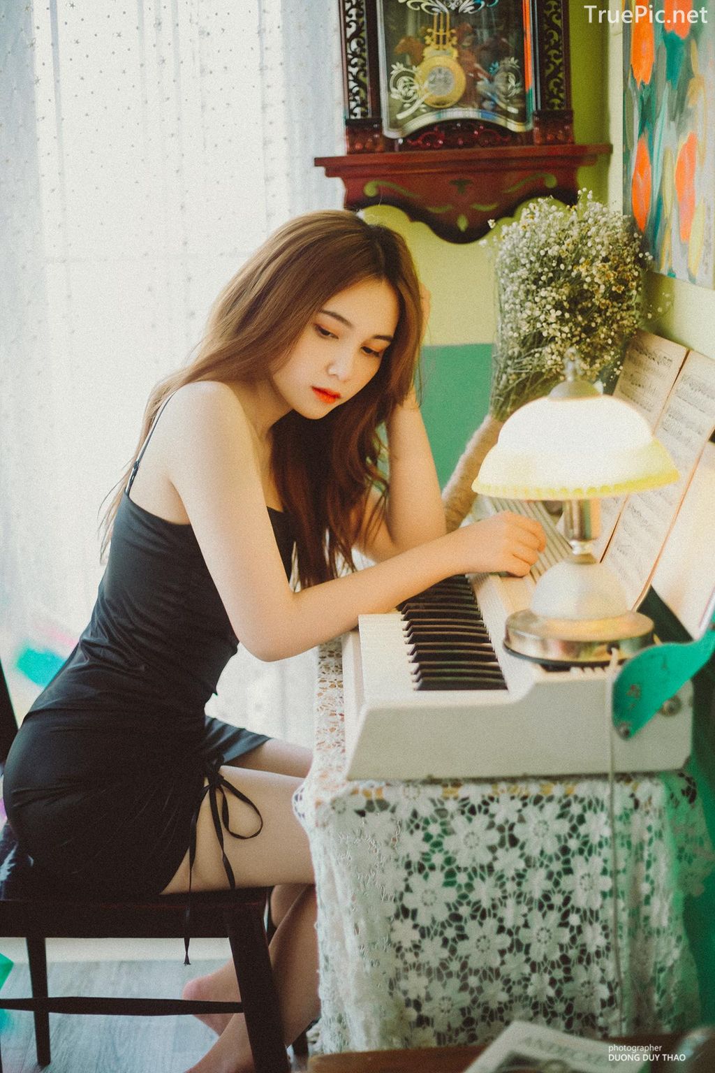 Vietnamese Cute Model Nguyen Yen Nhi One Day Practicing Piano