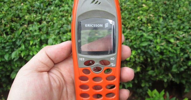 CNC virtual: Jual: Casing Ericsson R310 R310s Hiu Casing Depan Seken ...