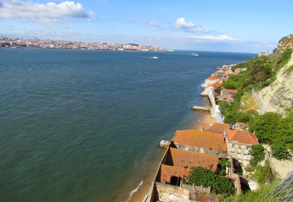 DISTRICT OF SETUBAL (PORTUGAL): CACILHAS + ALMADA (PORTUGAL)