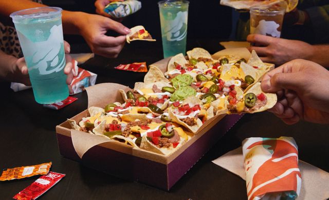 Taco Bell Tests New Nachos Party Pack | Brand Eating Taco Bell Tests New Nachos Party Pack | Brand Eating