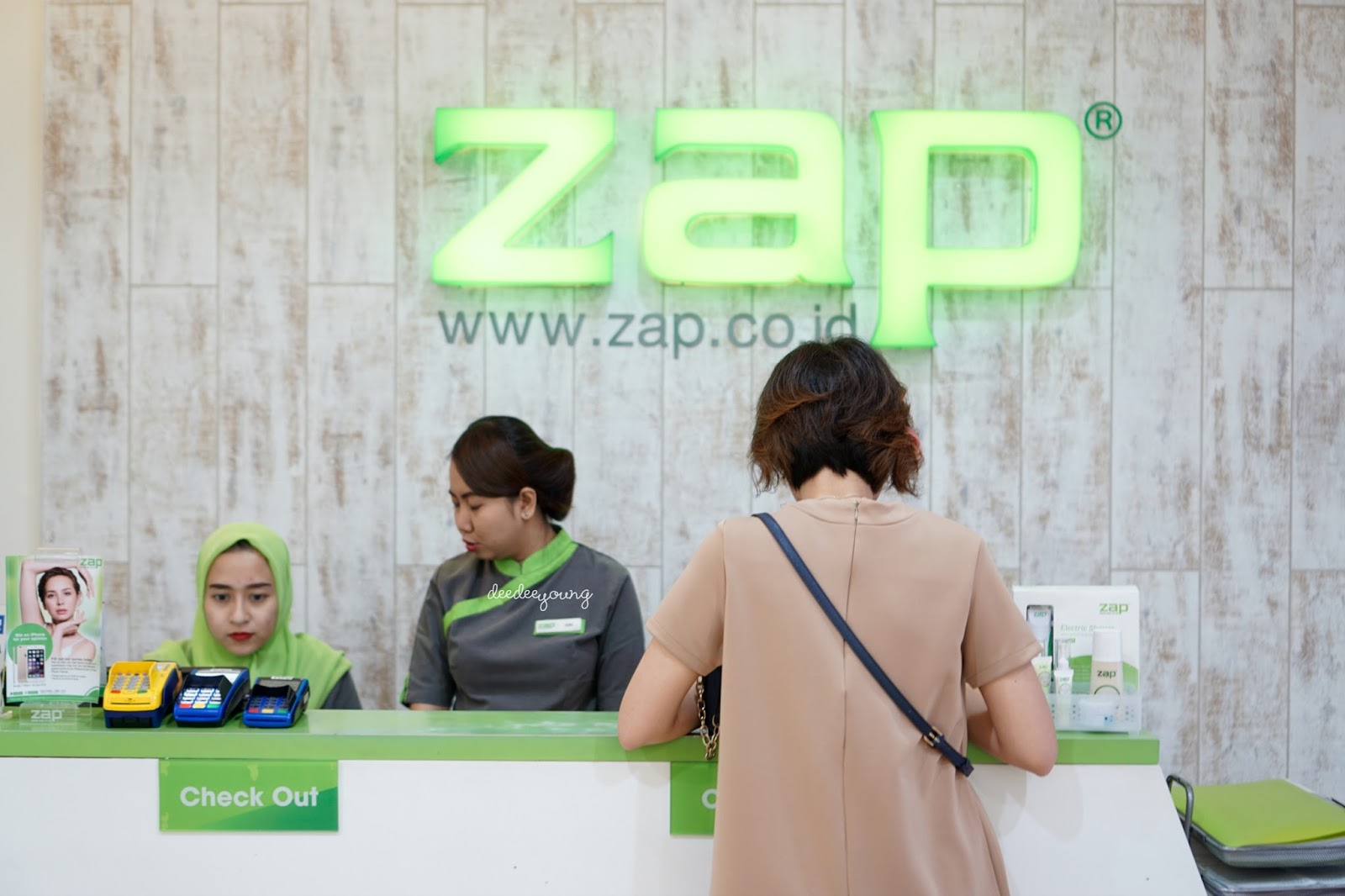 Beauty Blog by Deedee Young : ZAP Photo Facial Treatment Review