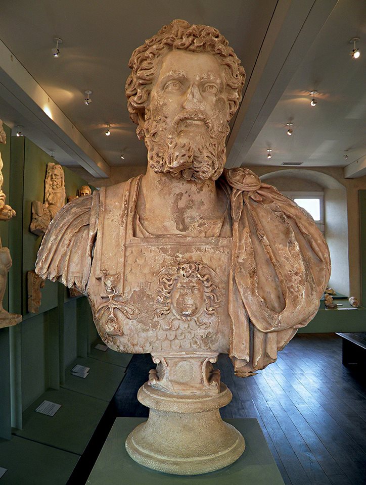 APASIONADOS DEL IMPERIO ROMANO: SEPTIMIO SEVERO, EL EMPERADOR MILITAR