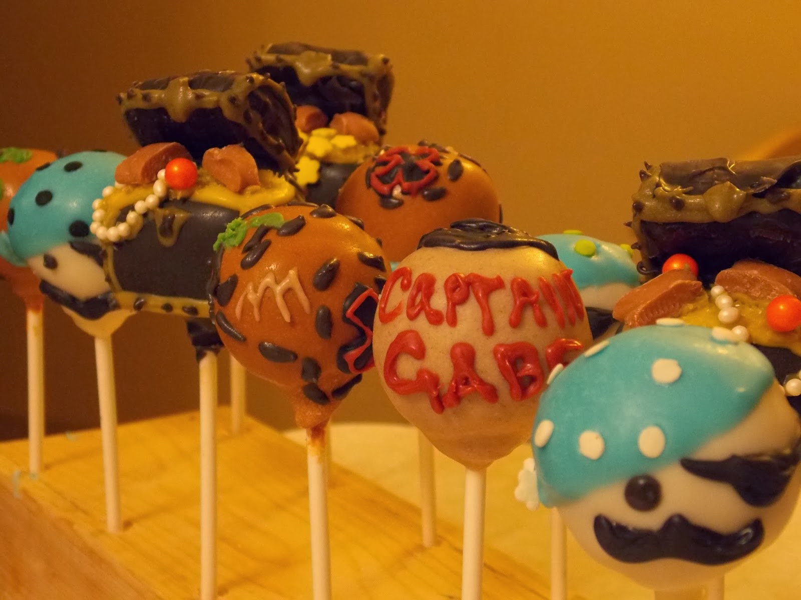 One Main Ingredient... Love.: Cake Pops - Pirates