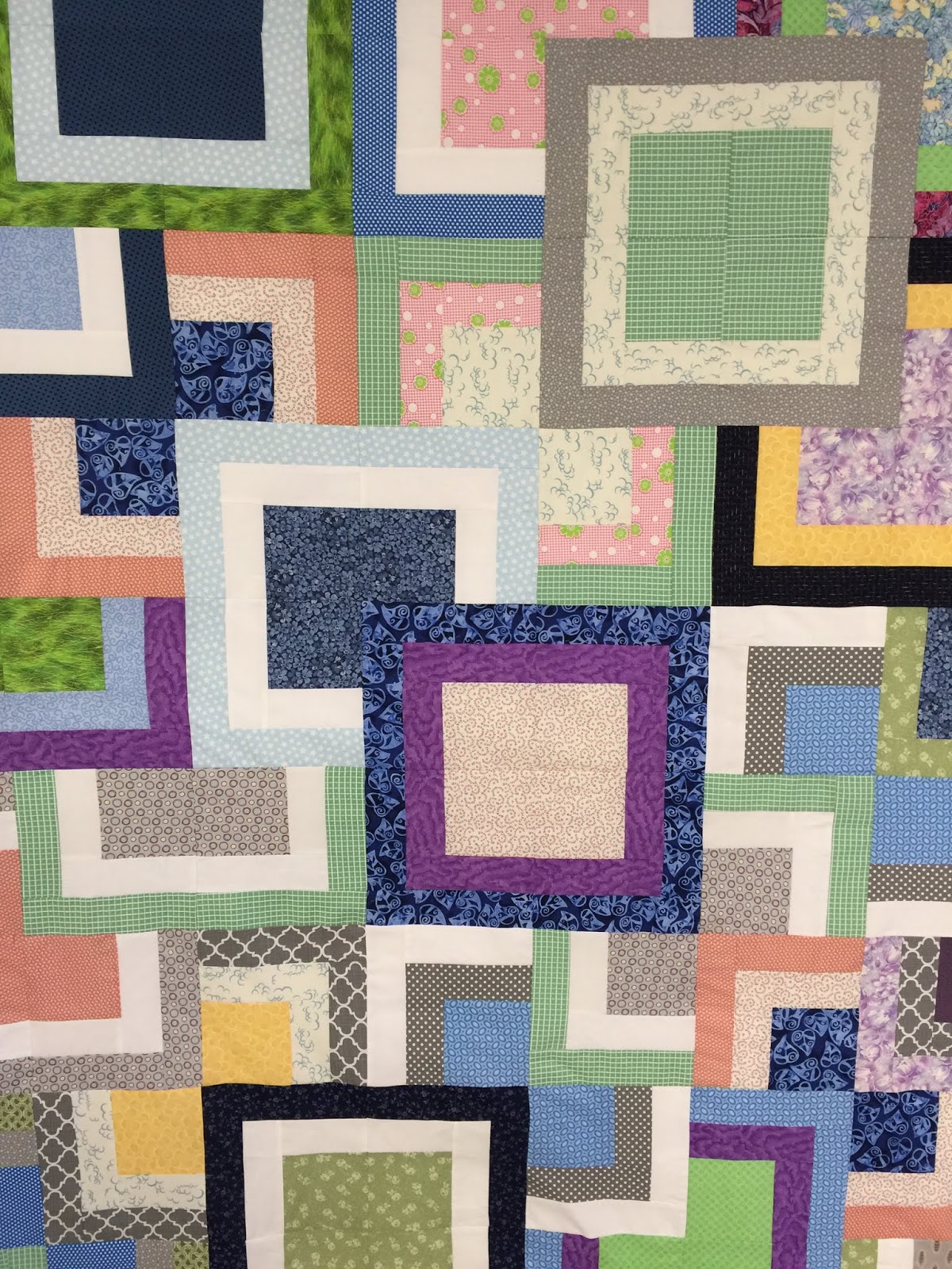 JUST SUSIE QUILTS: Stacked Squares top finish!