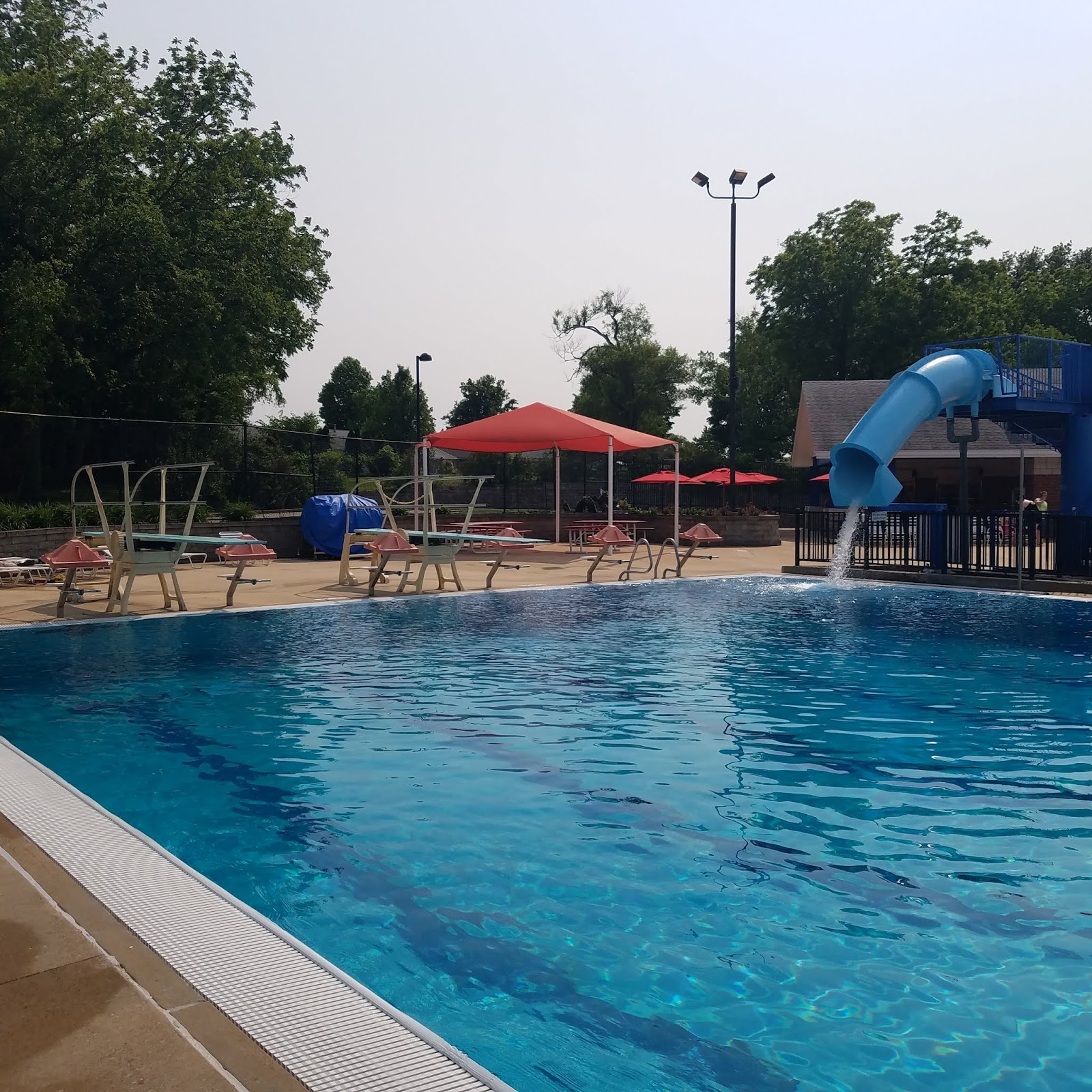 Play St. Louis: Bridgeton Crossing Family Aquatic Center, Bridgeton