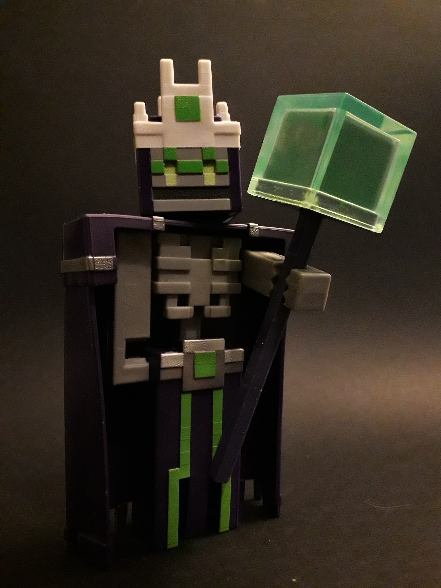 My Best Toys: Minecraft Dungeons: Nameless one and Hal...