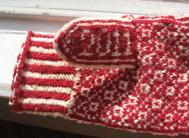 Ready For Hitchiking Again -- A New Thumb For My Winterland Mitten
