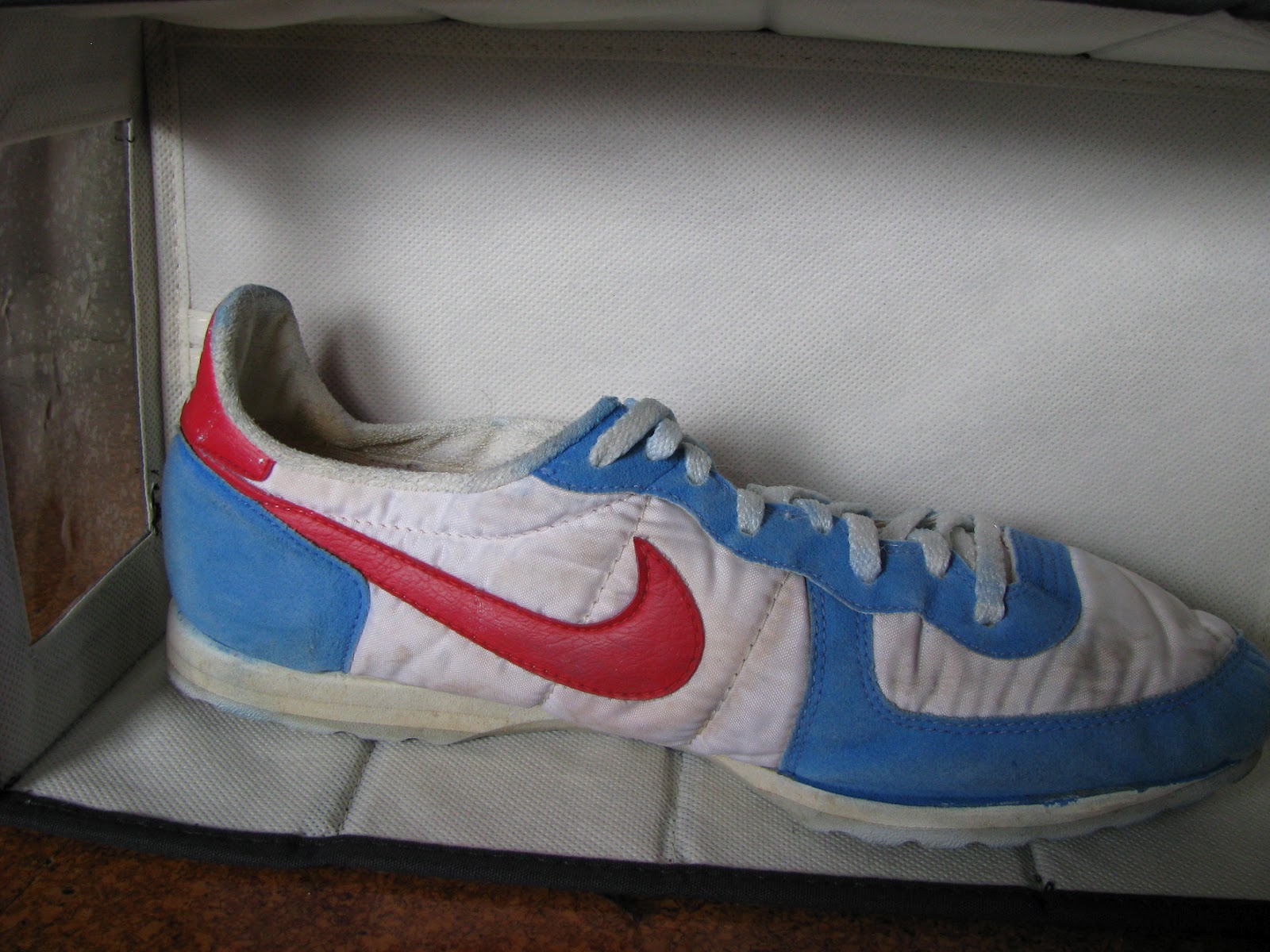 HOCKAKAY: Vintage Nike American Eagle 1981