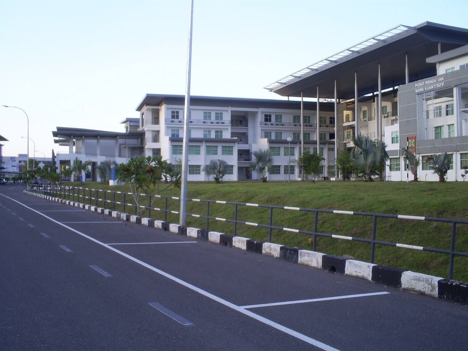 EXPERIENCE WITH GHOST IN UNIVERSITY