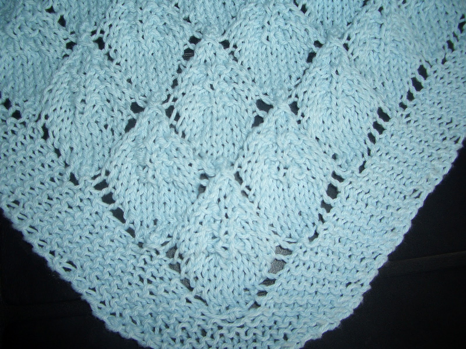 No Name Knitting Blog: Swatch 11: Eyelet Pattern