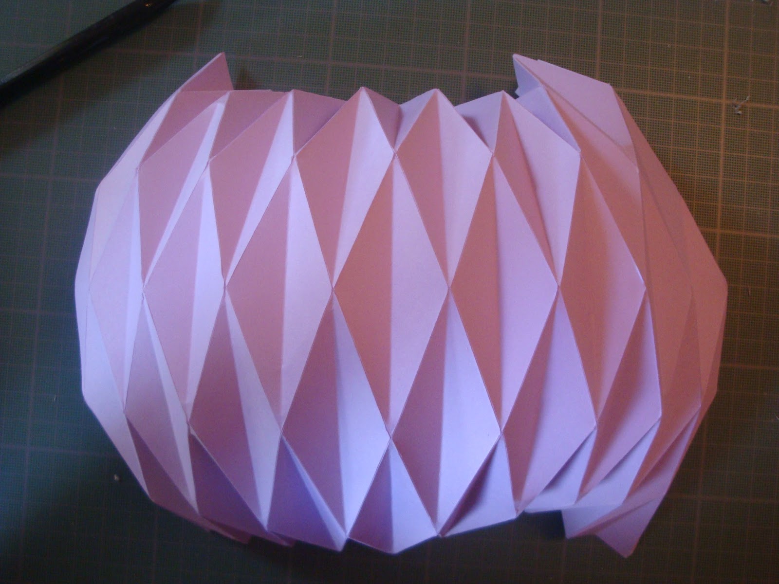 Bobine & rebelotte: Pliage papier ...#1 (folded paper)