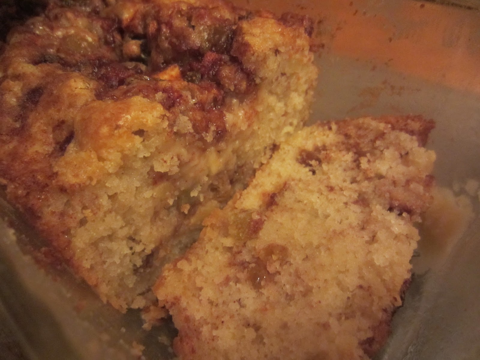 Beatrice Euphemie: Apple-Raisin Cinnamon Bread on a Rainy Day