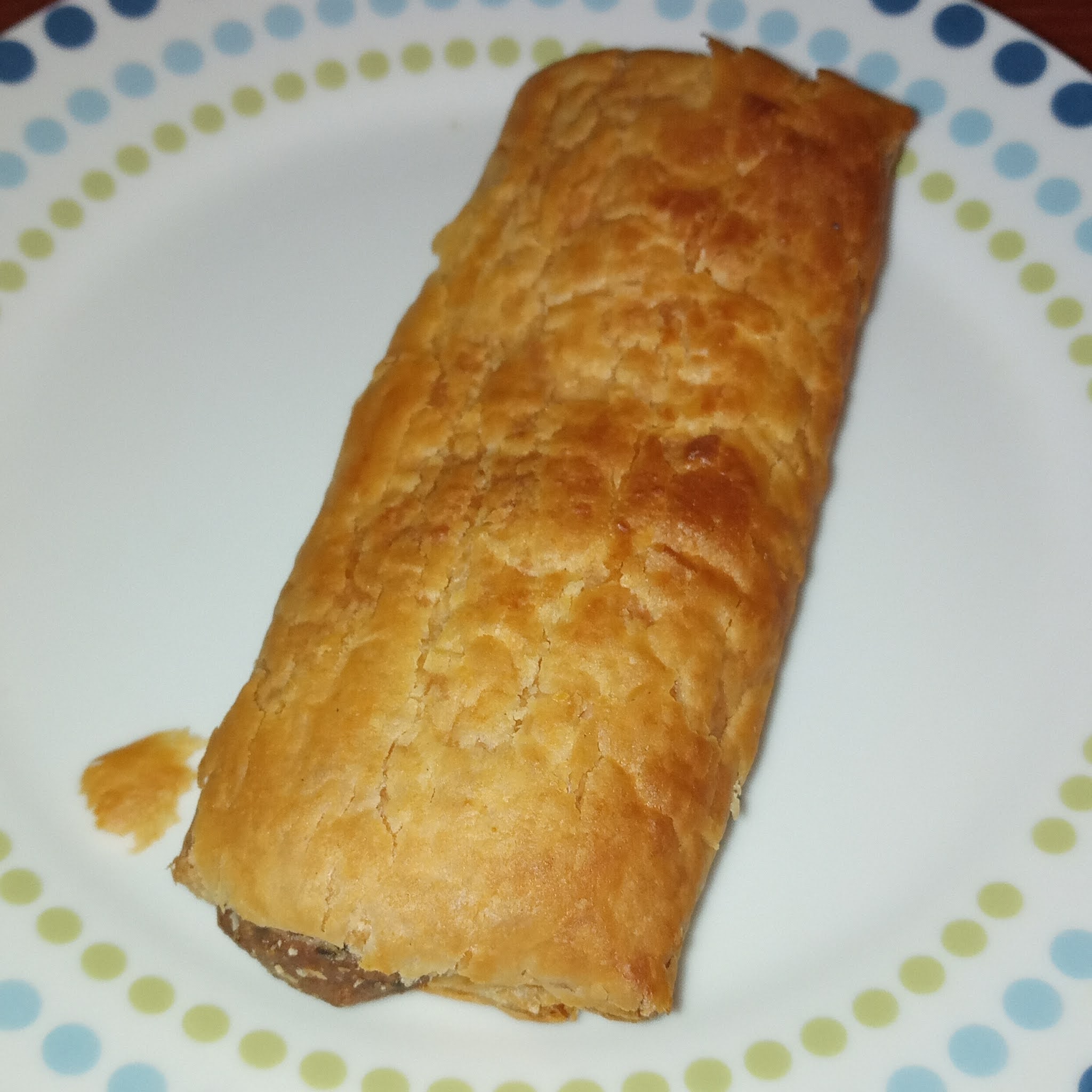 Supersupergirl's Food Reviews: [Review] Fry's vegan Meat Free sausage roll