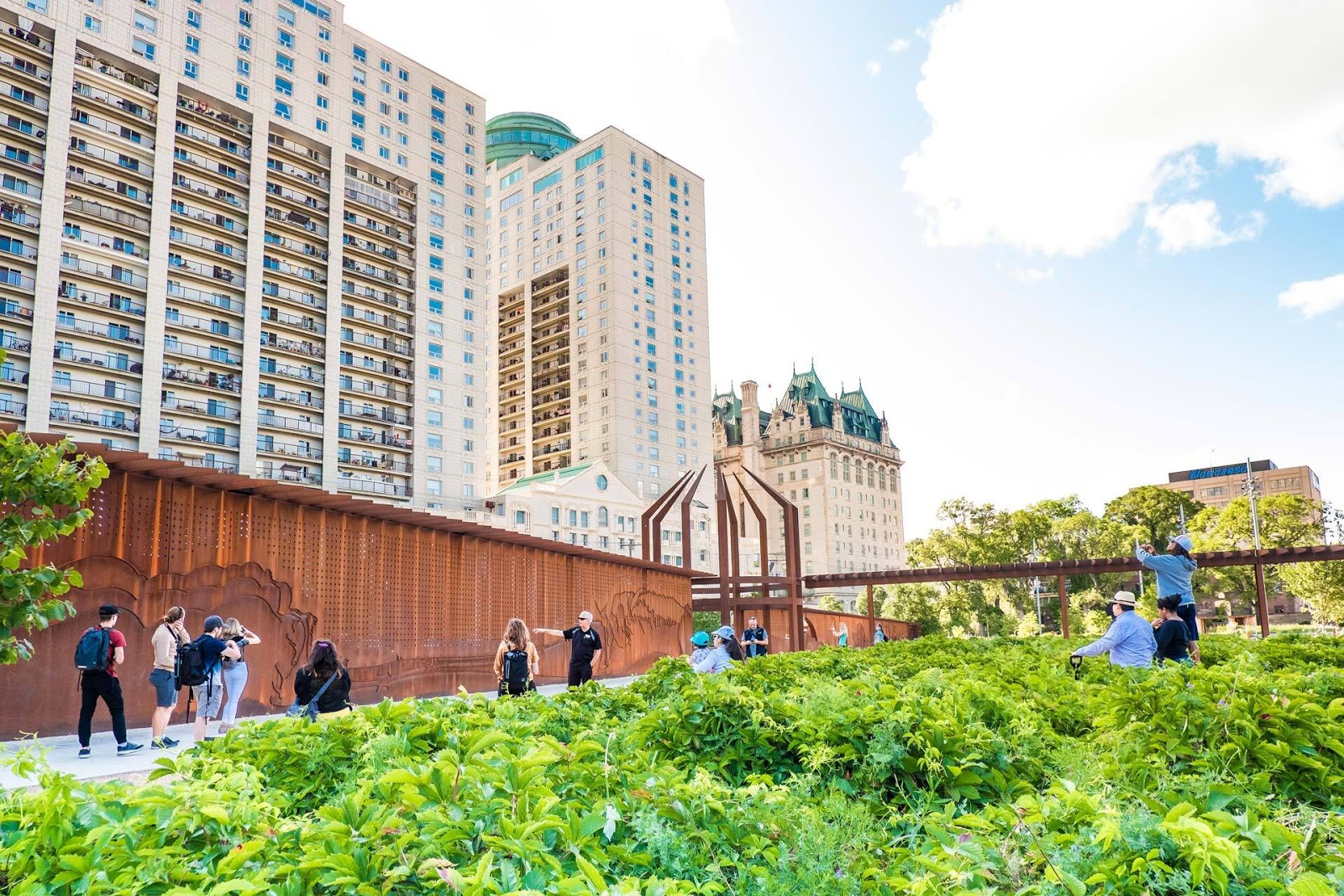 The Holiday and Travel Magazine: Winnipeg, Manitoba - The prairie city ...