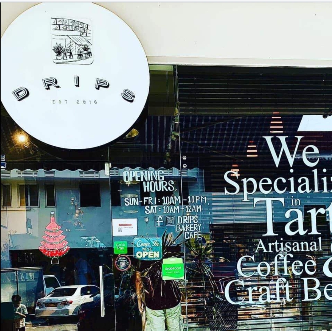 TheArcticStar's Tales: Dinner and cake at Drips Bakery Cafe @ Tiong ...