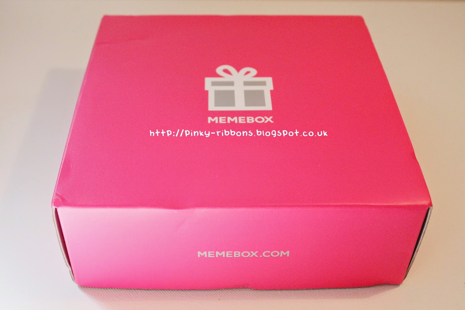 Cute Hot Pink Box GAHHHHHHH SOOOO CUTEEEE