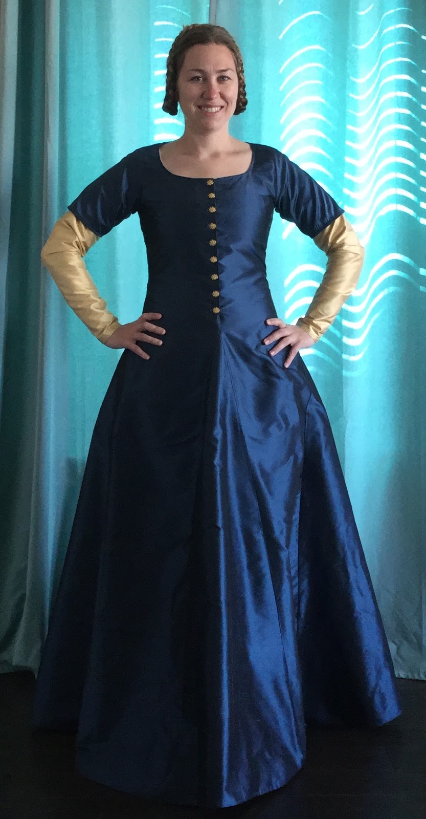 14th Century Blue Cotehardie and Gold Kirtle