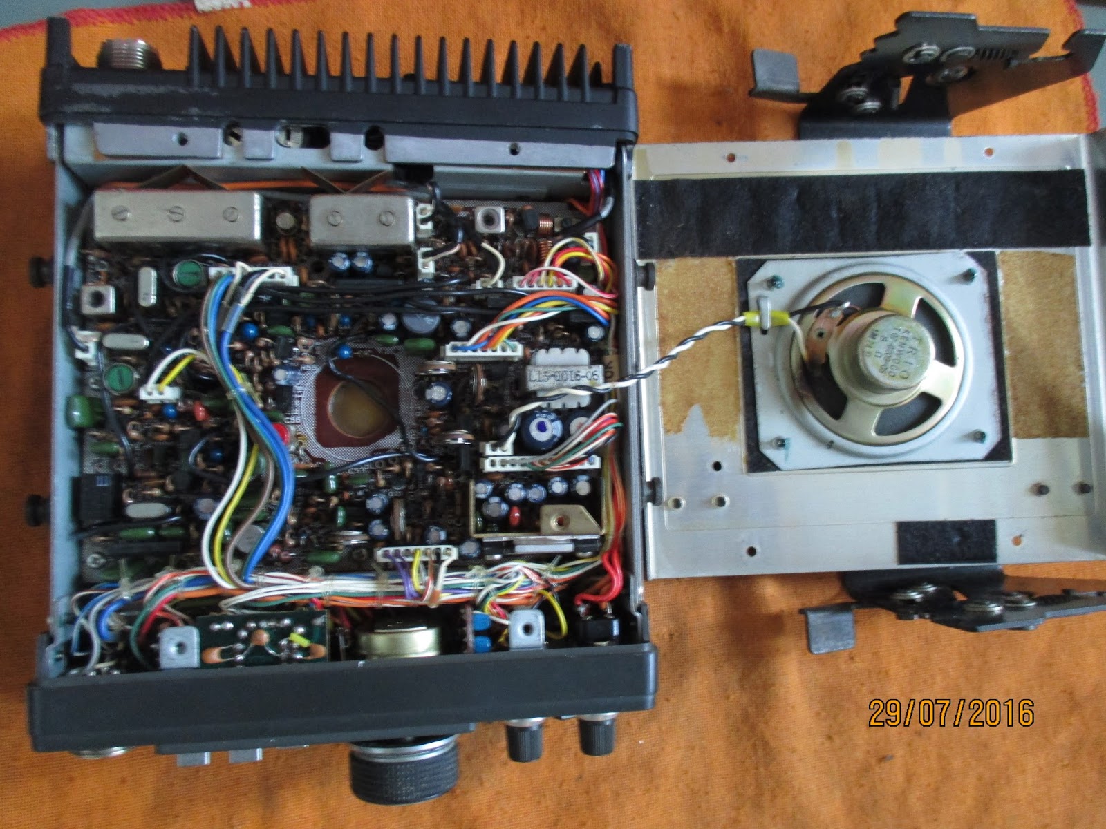 BANDA RADIO: TRIO KENWOOD TR 7700