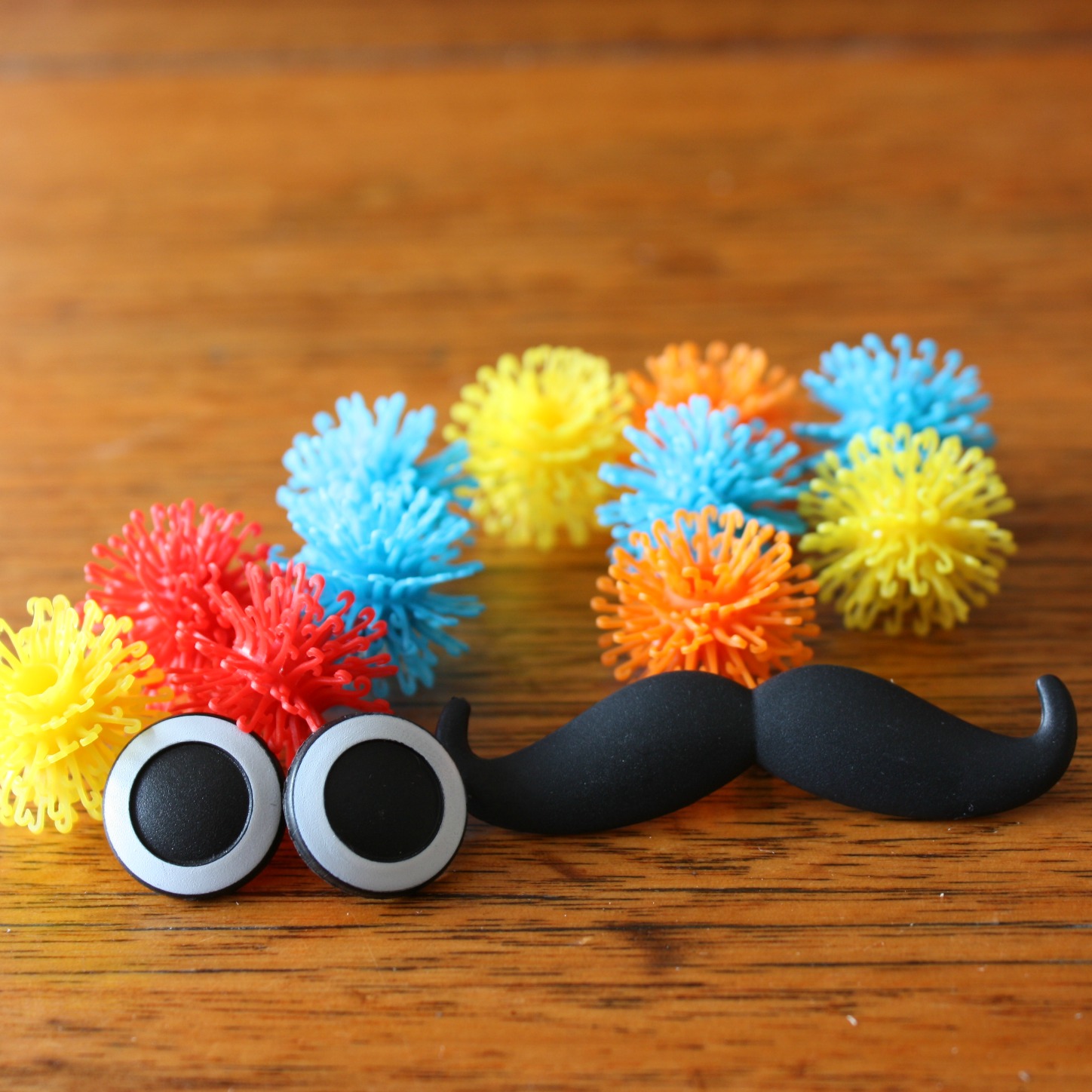 4 Squirts And A Dollop Of Cream: REVIEW - "Bunchems"