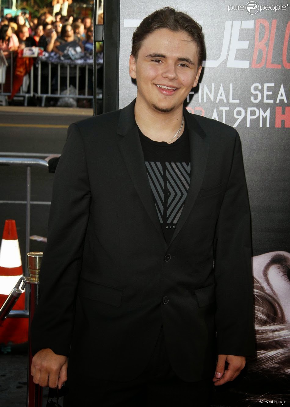 Vídeo/Prince Jackson vai à première de 'True Blood' (17/06) - Prince ...