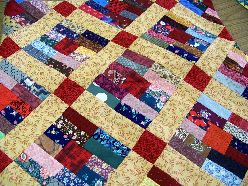 1000+ images about ugly fabric quilts on Pinterest | Scraps Quilt ...