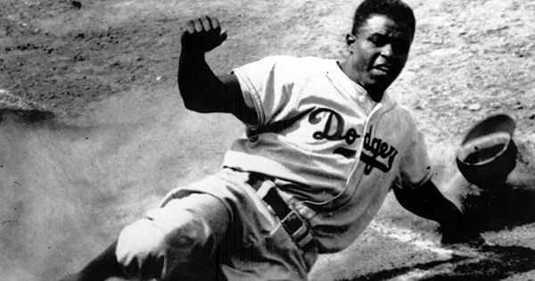 How Jackie Robinson Became the First African-American Player in Pro ...