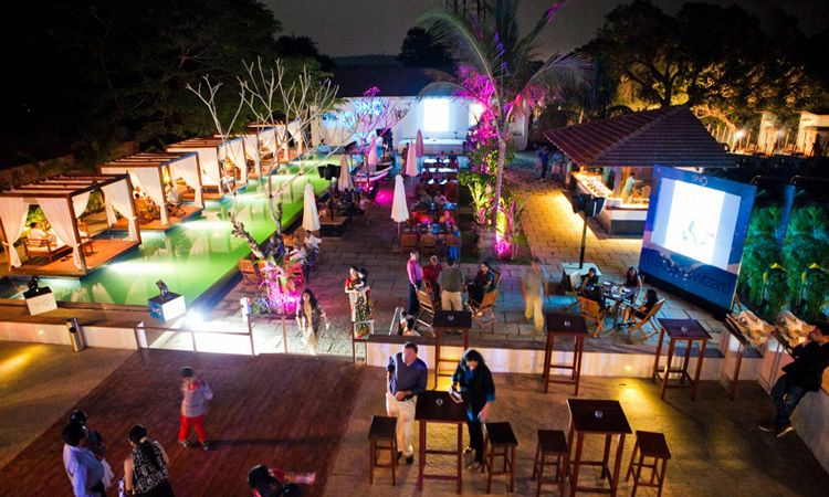 Aao Dekhe Duniya ki Khubsurti: 10 Best Night Clubs in Goa for Couples