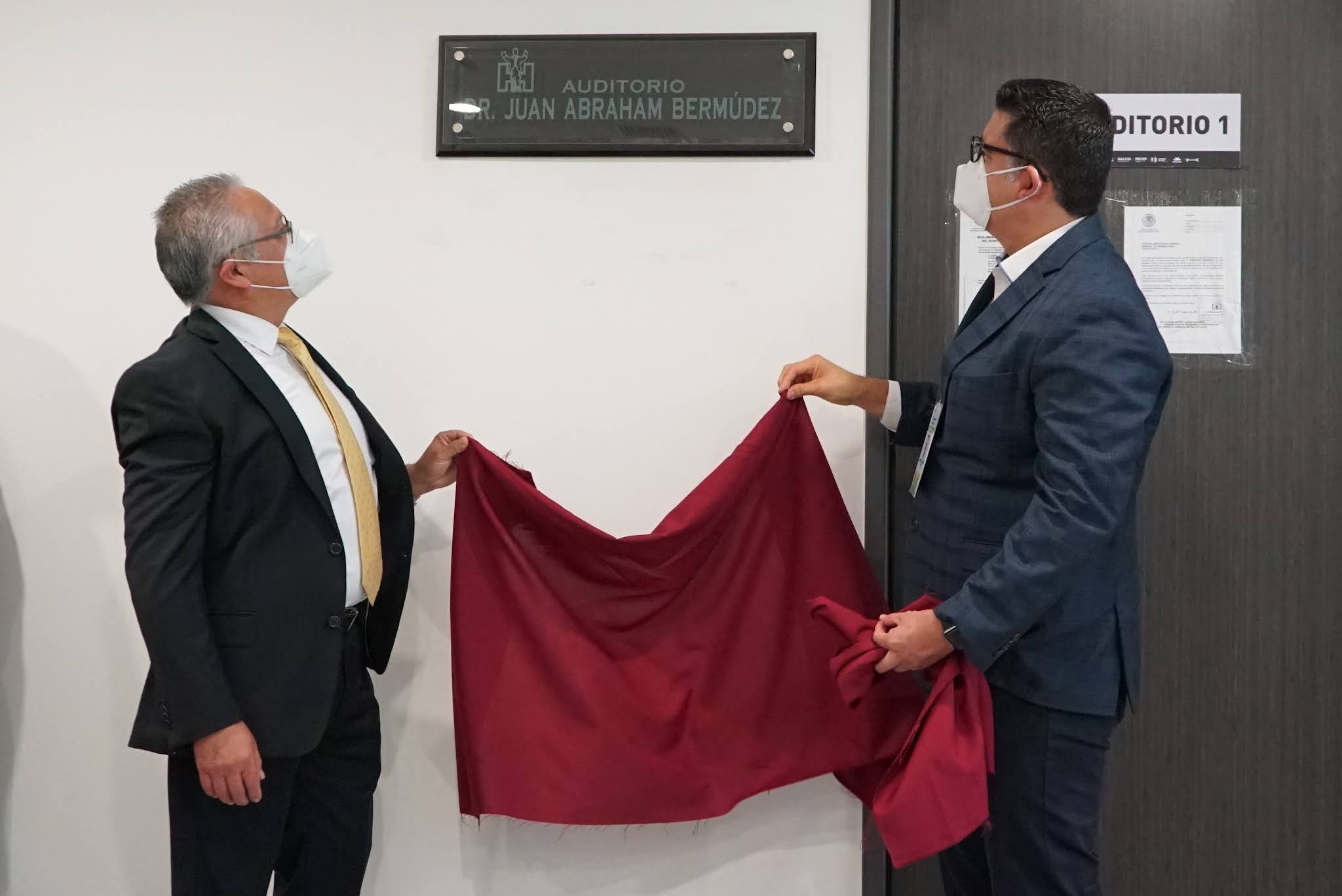 Reconoce SSM labor del doctor Juan Abraham Bermúdez en el Hospital ...
