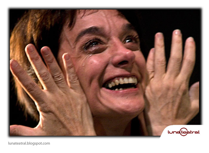 Luna Teatral: La familia argentina (1989) de Alberto Ure