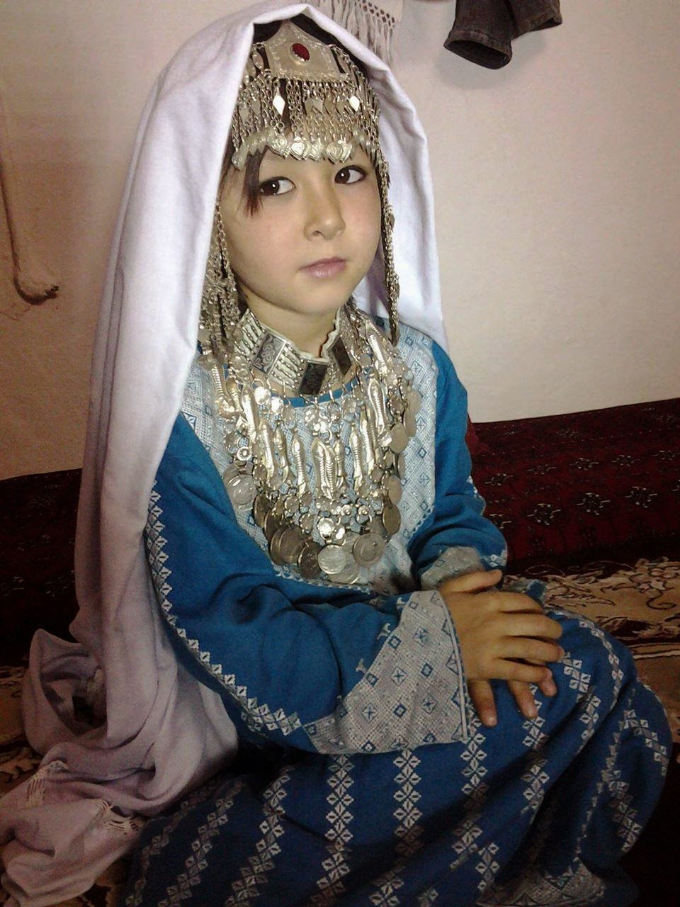 Hazara Girls in Hazaragi culture dress | Hazara News