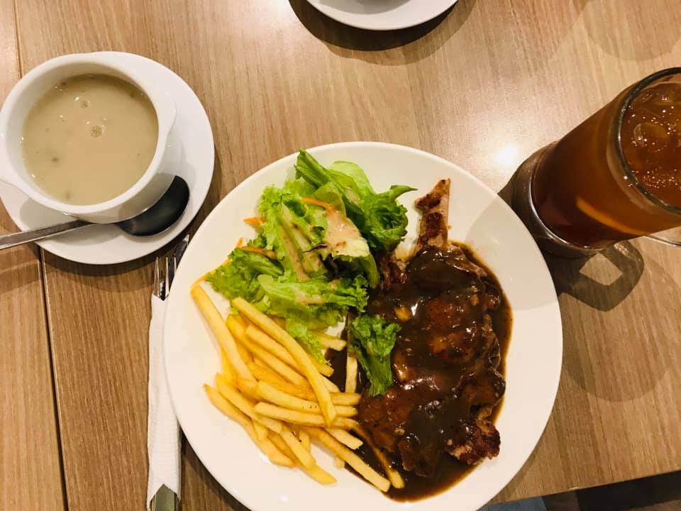 Makan Chicken Chop Di Raintown Restaurant Aeon Maluri