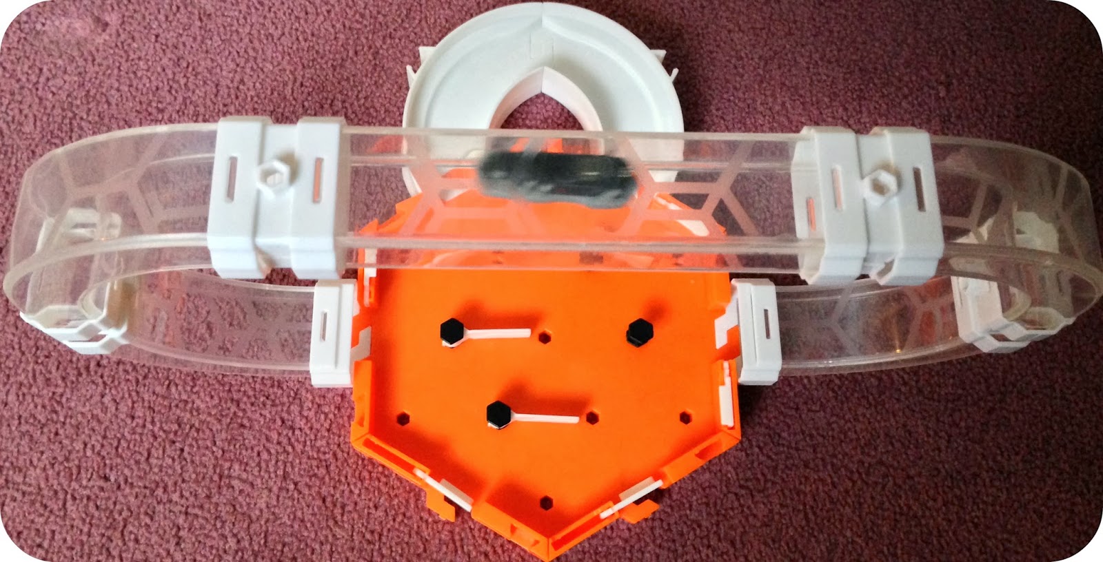 Life Unexpected: The Hexbug: Nano V2 Gravity Loop Set Review