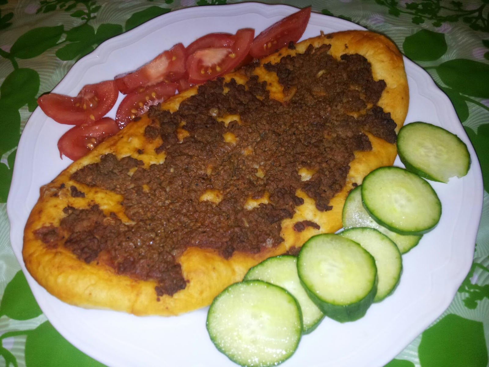 Mat och dryck: Lahambel-agin (Kurdisk pirog)