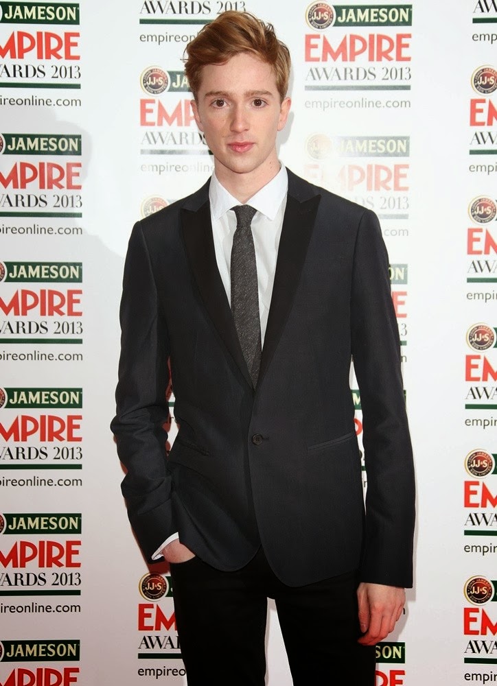 Los Ojos del Espectador: luke newberry