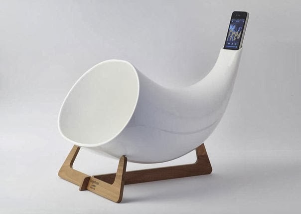 Creative Genius: Ceramic volume amplifier for iPhone