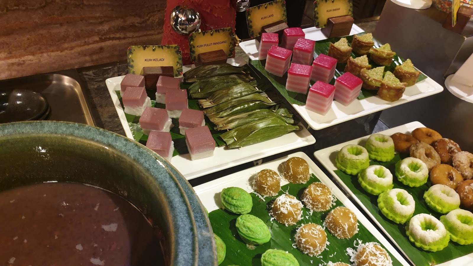 E-Wen Hooi: Christmas Buffet Dinner @ Double Tree by Hilton, Intermark KL