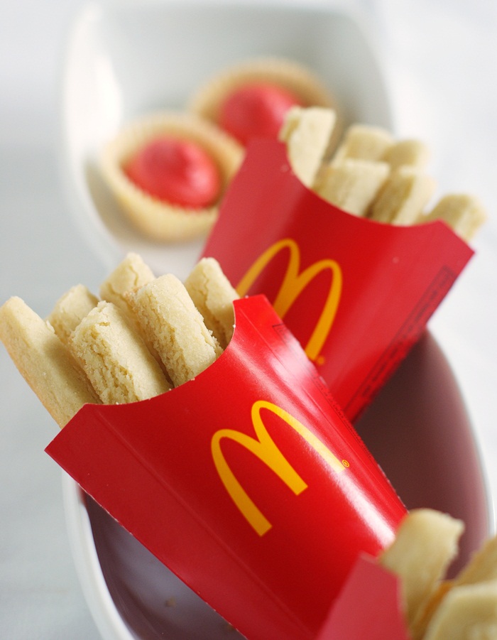 Desserts for Dudes: Cookie French Fries with Buttercream Ketchup | Bake ...