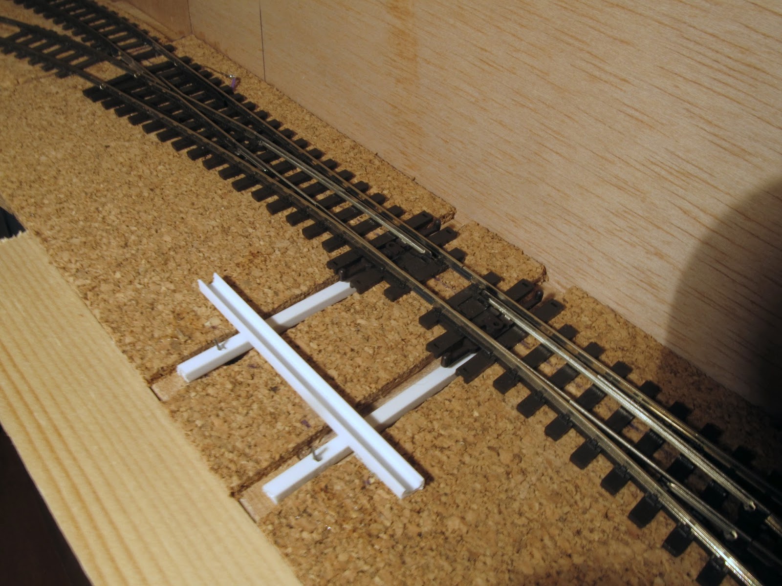 RhB 1:87: Bemo of Peco rail?