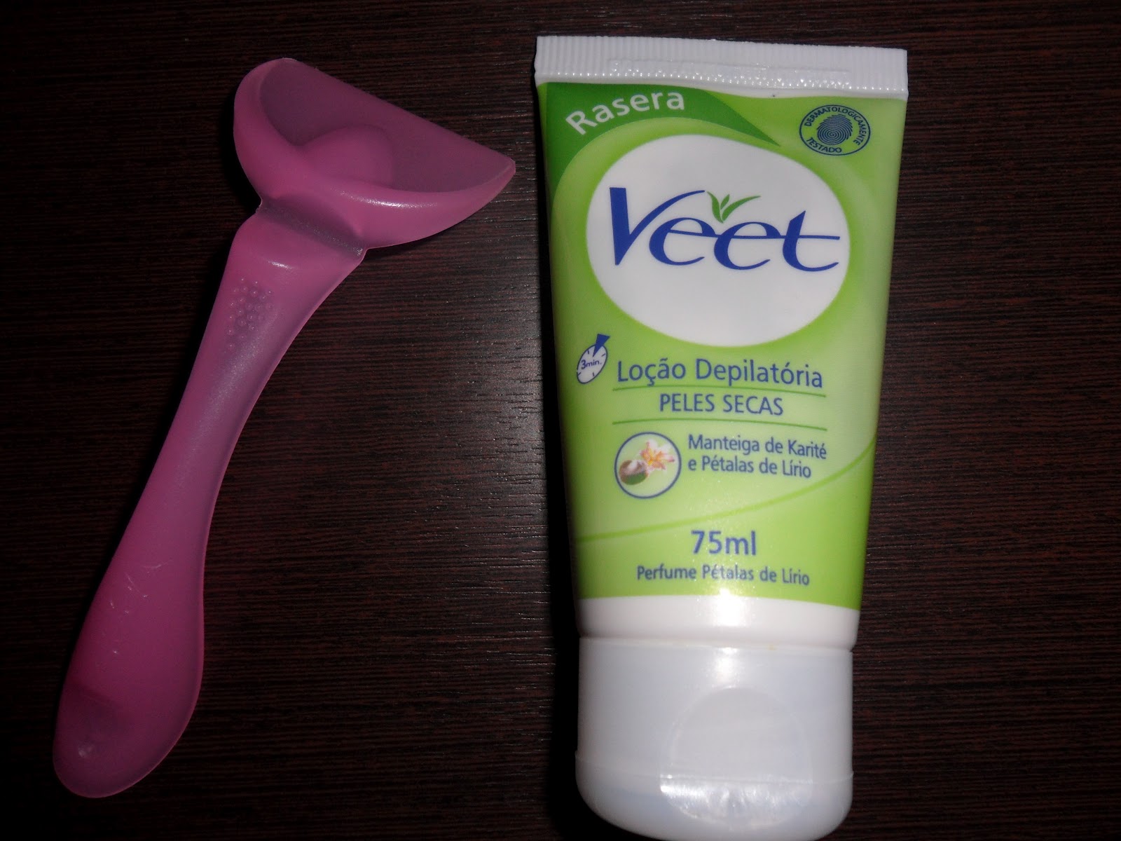 O segredo de Ynha :): Testei: Loção Depilatória Veet Rasera.