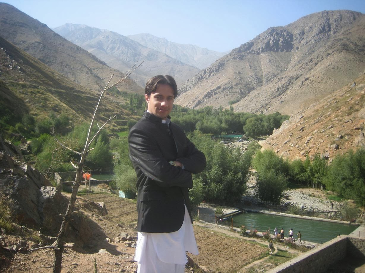 Nangialy Hashimi Web Blog for Pictures